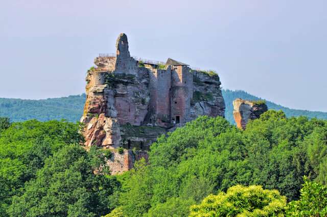 Château de Fleckenstein falaise forêt 