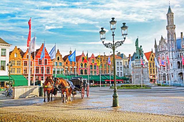 Grande Place chevaux Bruxelles