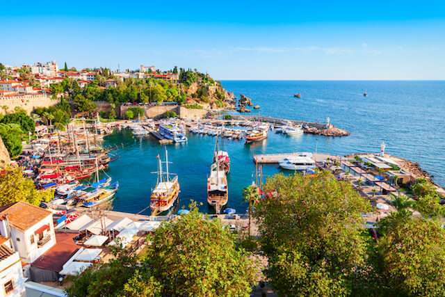 Port Antalya Turquie bateaux mer