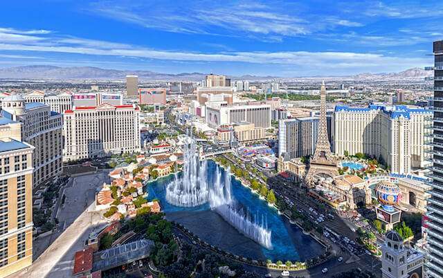 Las Vegas USA vue aérienne ciel bleu