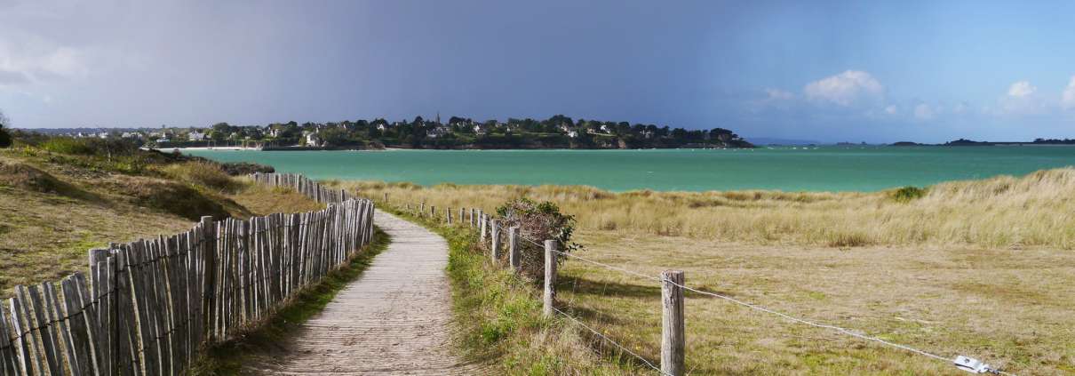 Top H Bergements Insolites En Bretagne By Cozycozy Com