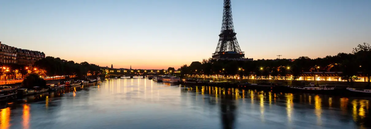 Paris nuit Seine Tour Eiffel